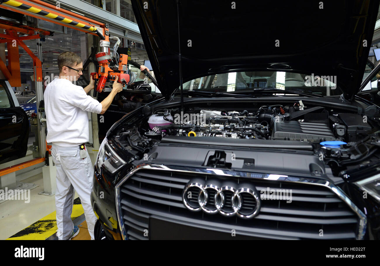 Audi production car hi-res stock photography and images - Alamy