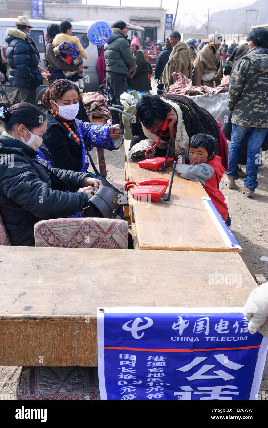 Tibetan monastery labrang at the monlam festival hi-res stock ...