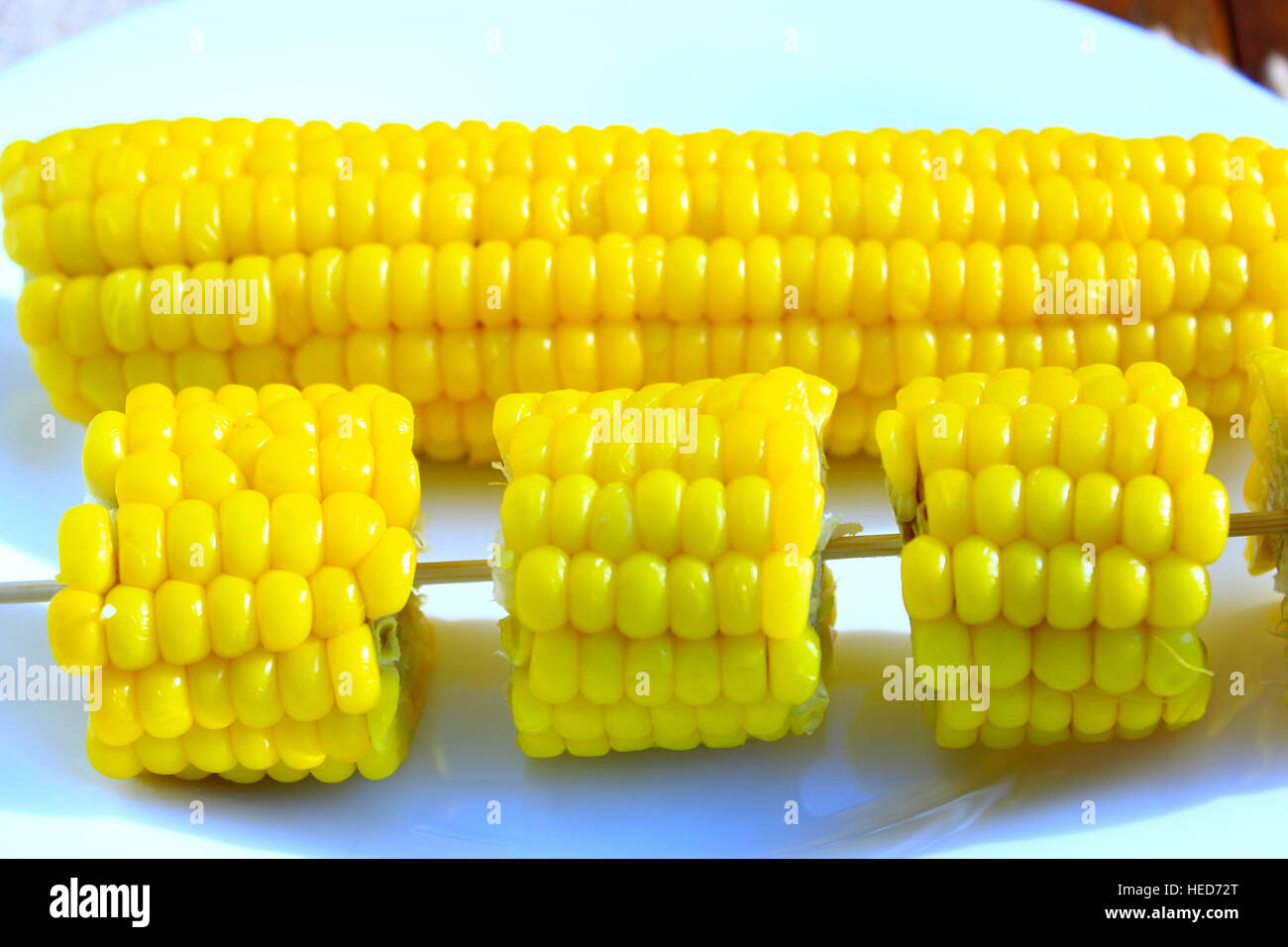 Corn boiled on plate hi-res stock photography and images - Alamy