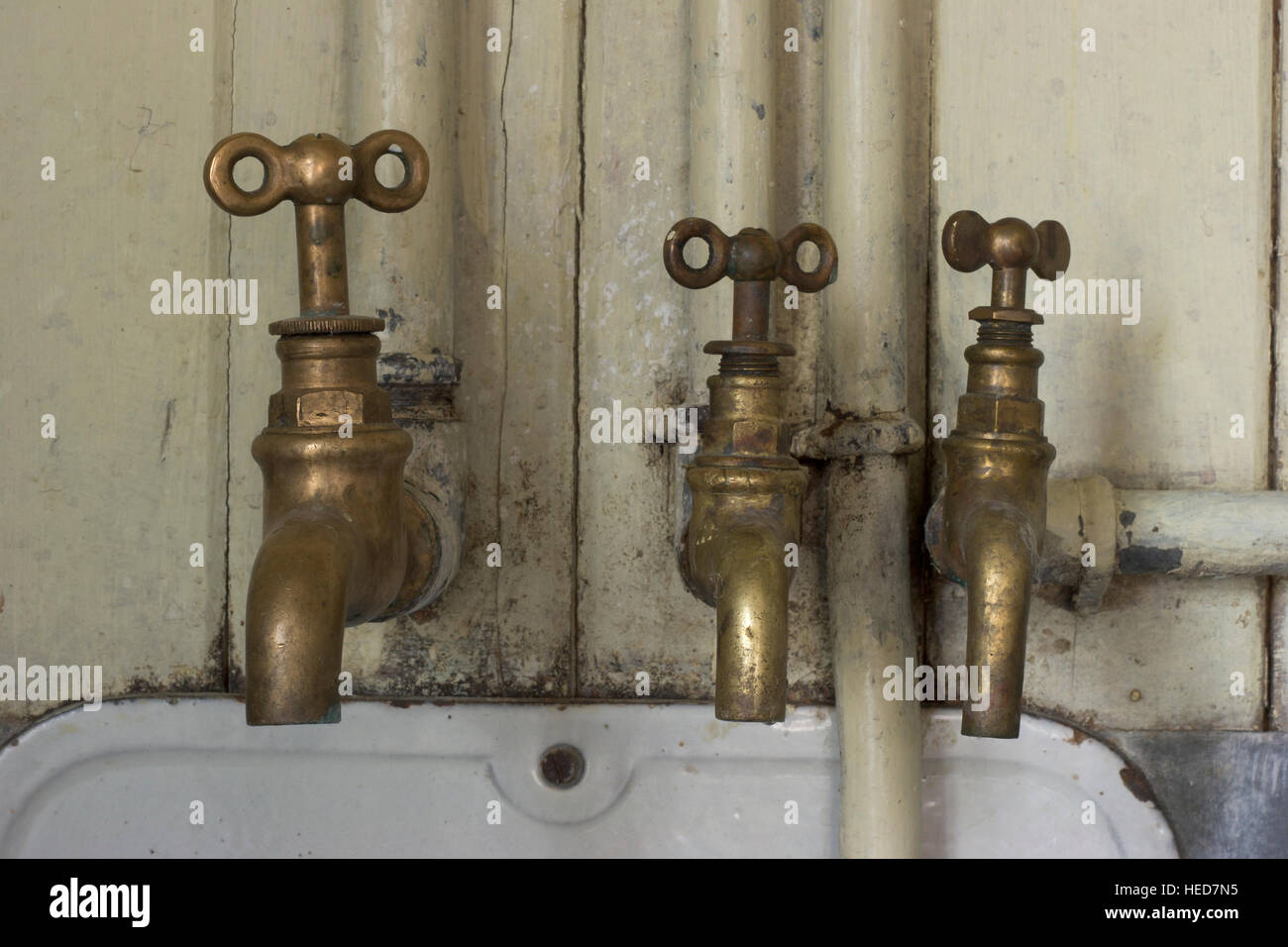 Old water tap hi-res stock photography and images - Alamy