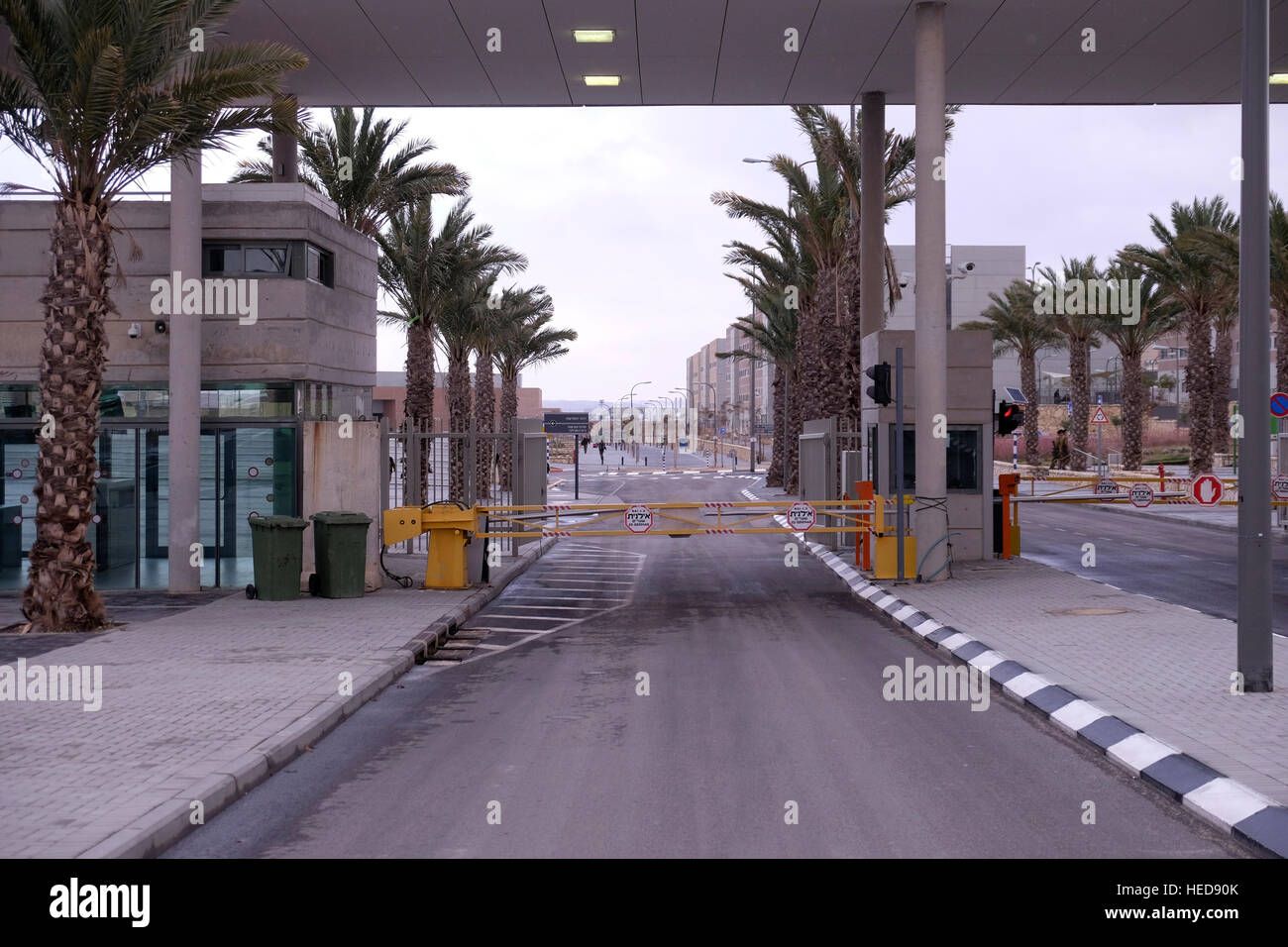 Military bases hi-res stock photography and images - Alamy