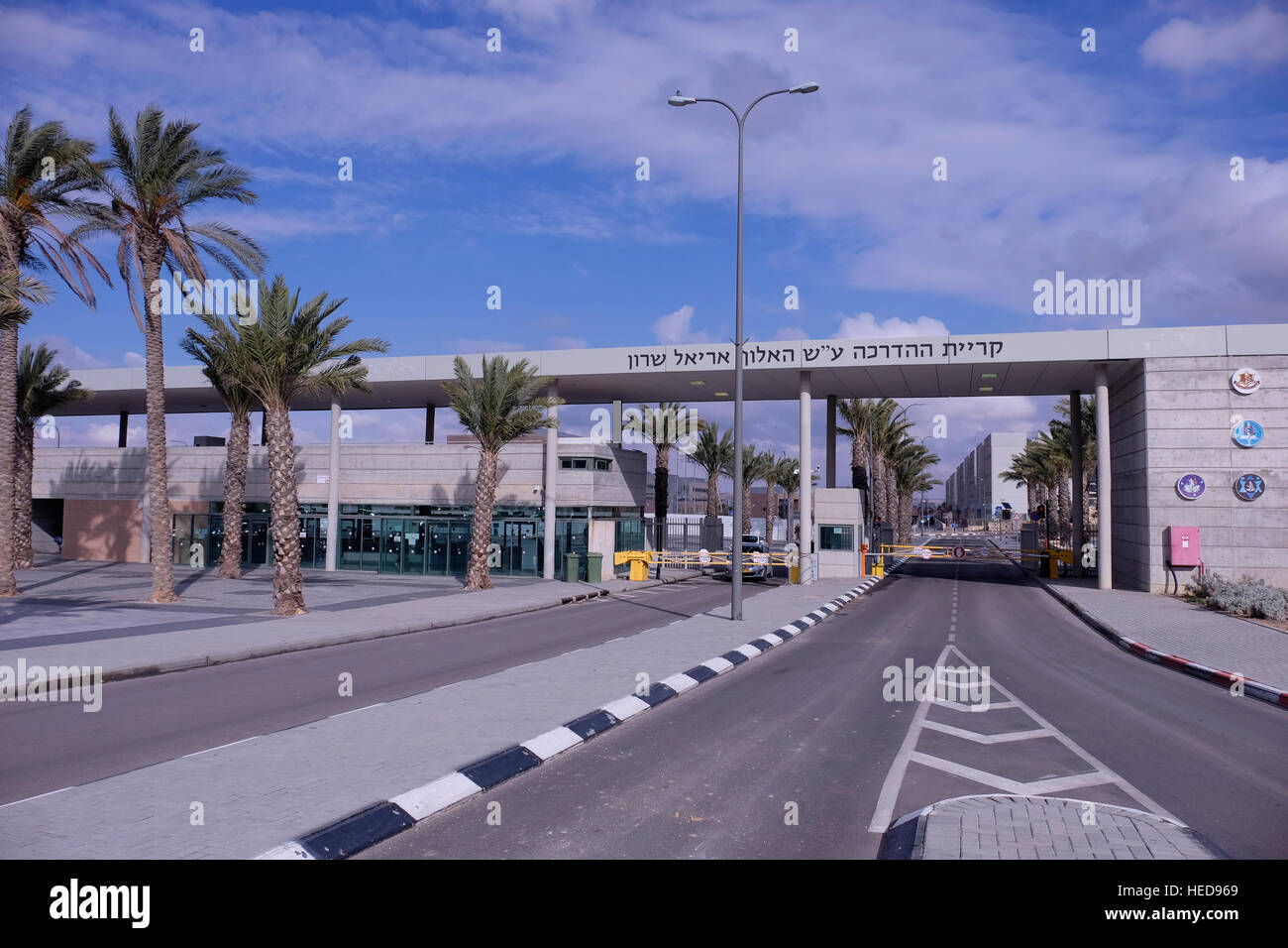 Military bases hi-res stock photography and images - Alamy