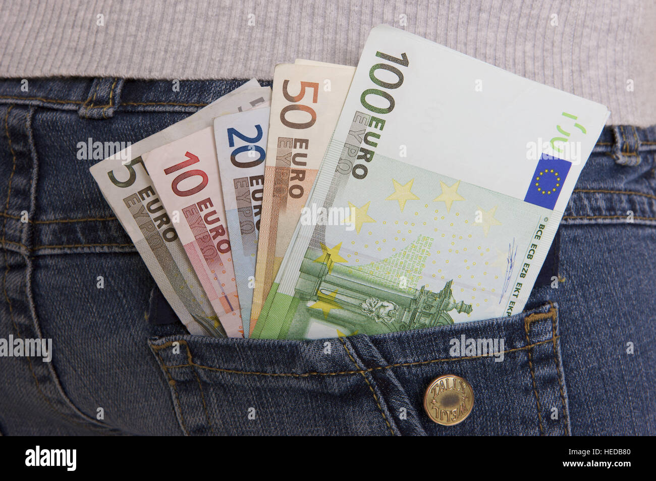 Money back pocket hi-res stock photography and images - Alamy