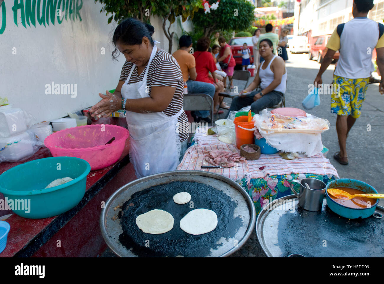 Tortilla griddle mexican hi-res stock photography and images - Alamy