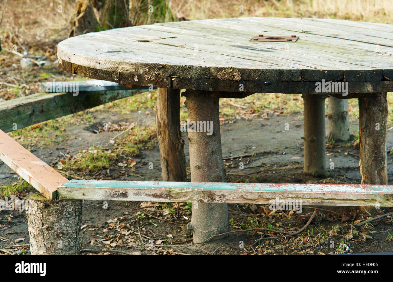 Picnic table benches hi-res stock photography and images - Alamy