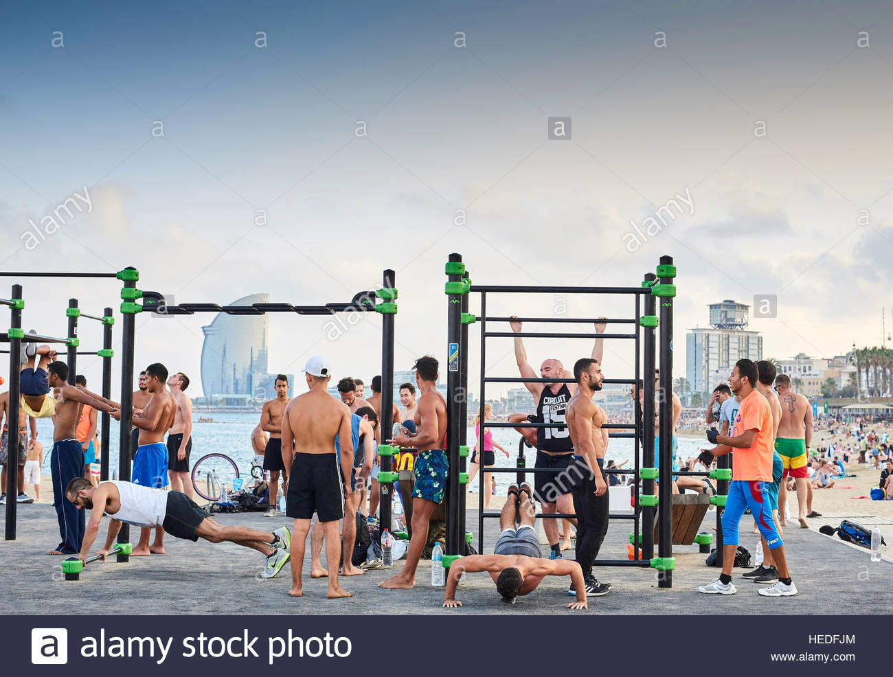 Bodybuilders Excercise High Resolution Stock Photography and Images - Alamy