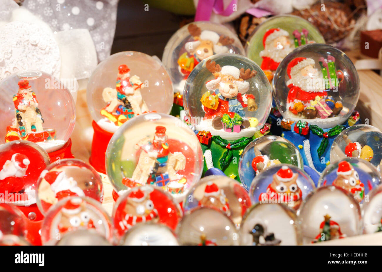Christmas snow globe crystal hi-res stock photography and images - Alamy