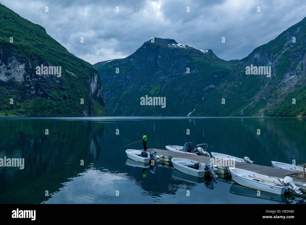 Dark and dreamy landscape hi-res stock photography and images - Alamy
