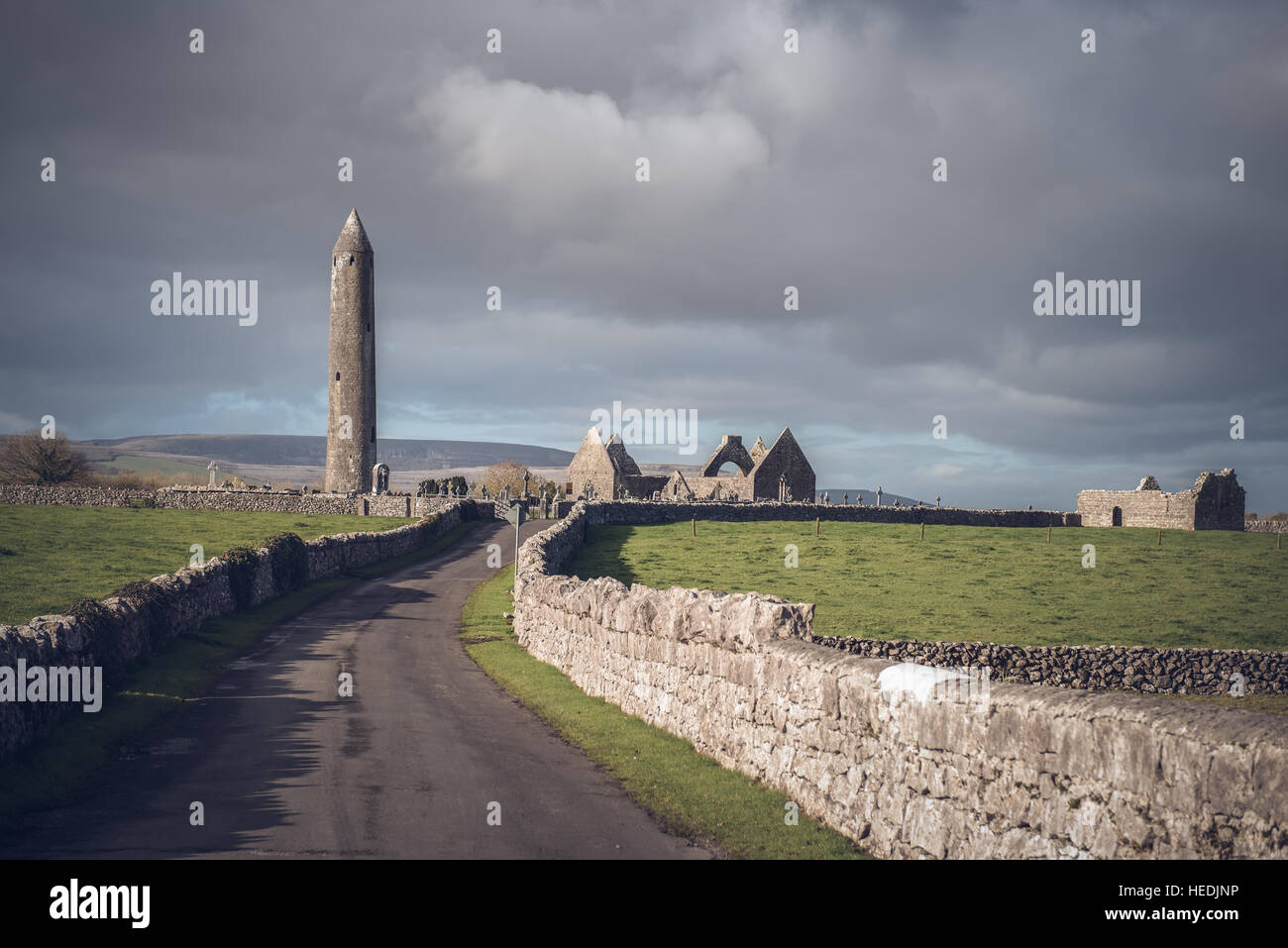 Kilmacduagh Abbey High Resolution Stock Photography and Images - Alamy