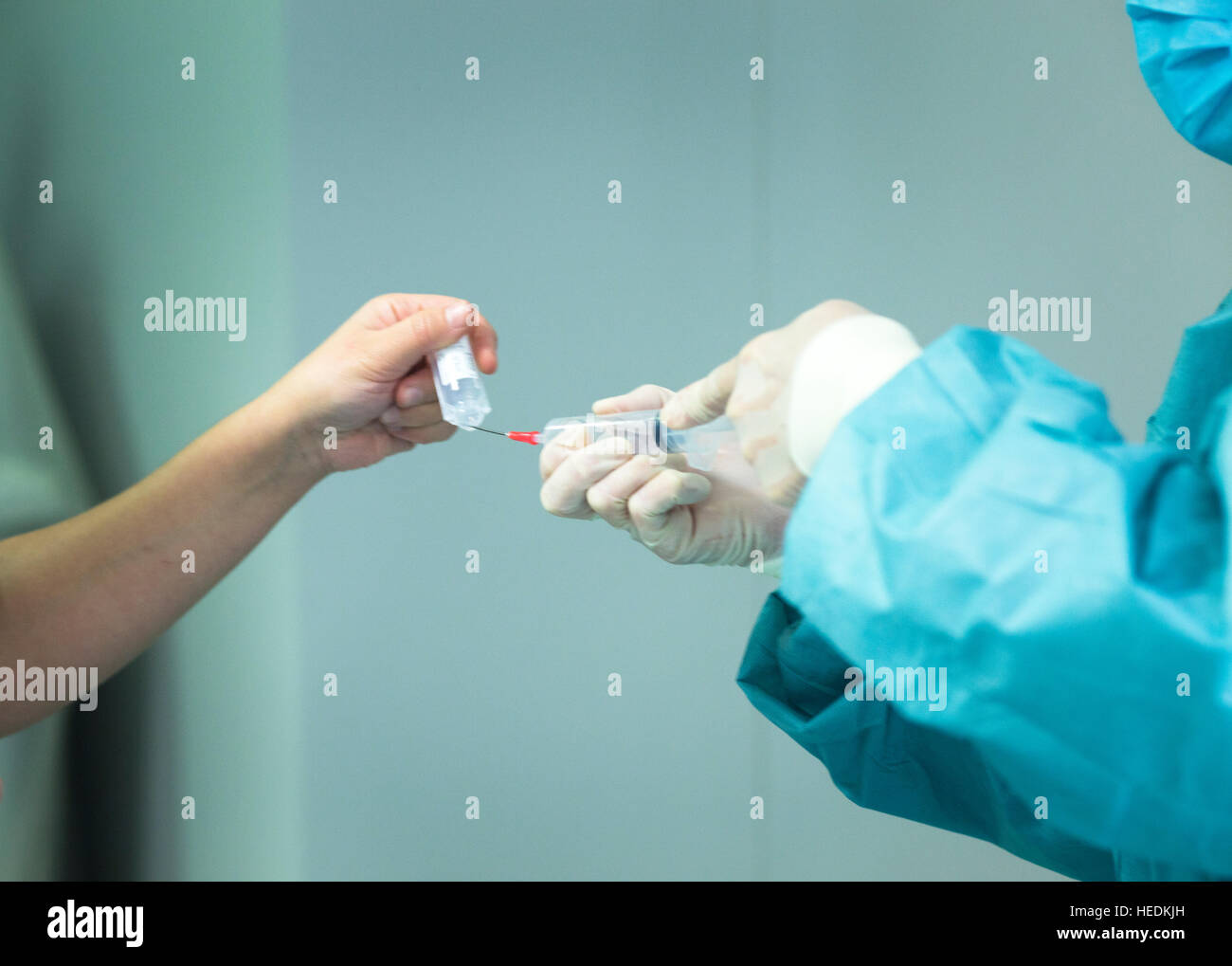 Surgery anaesthetic hypodermic syringe instrumentation in emergency ...