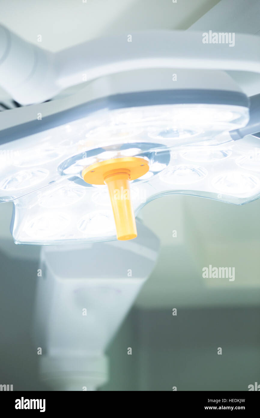 Surgery emergency room operating theatre light for surgical operations ...
