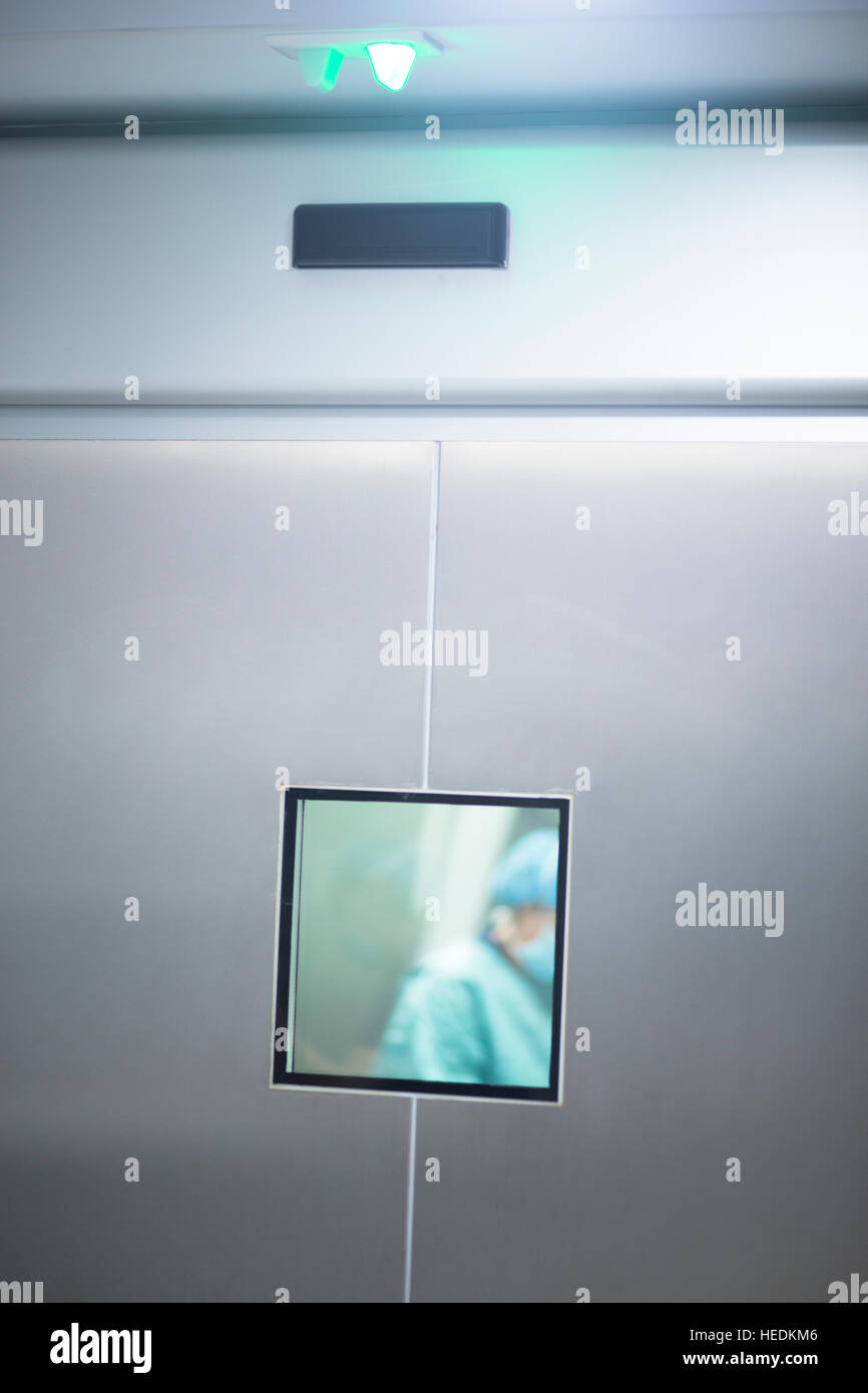 Operating theater emergency room surgery door in hospital Stock Photo ...