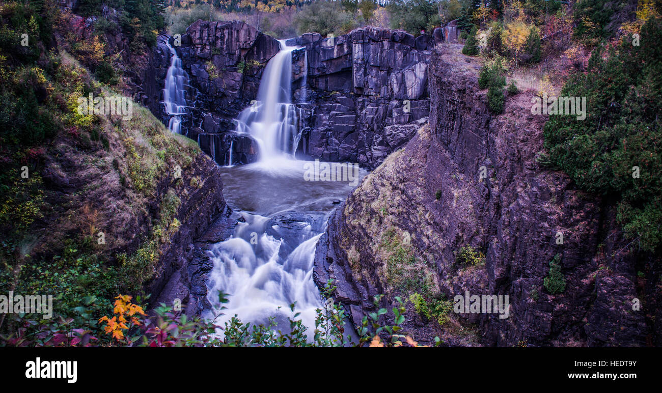 Devil's kettle falls hi-res stock photography and images - Alamy