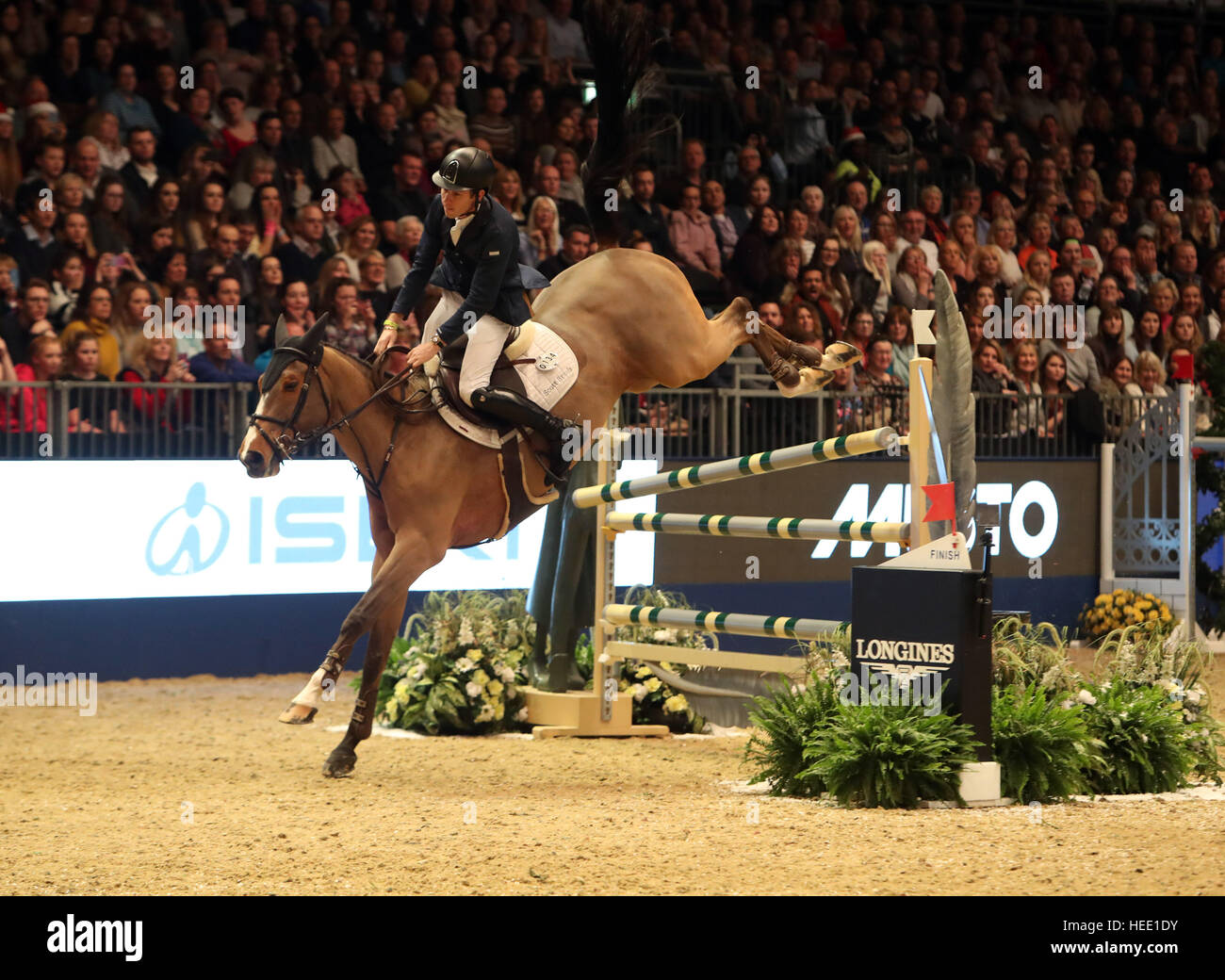 Great Britain's Scott Brash riding Hello Guv'nor competes in the ...