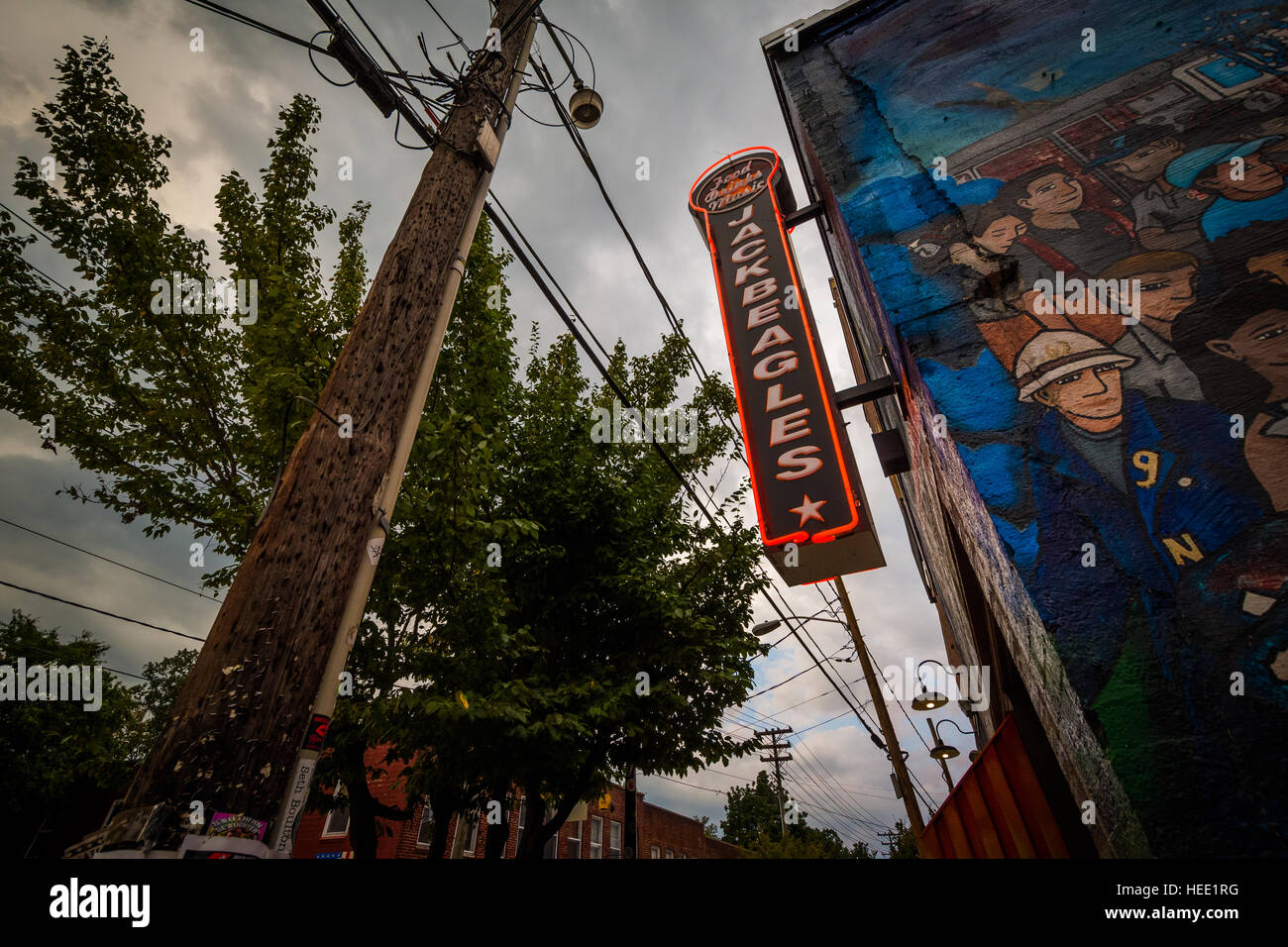 Sign and mural in NoDa, Charlotte, North Carolina Stock Photo - Alamy