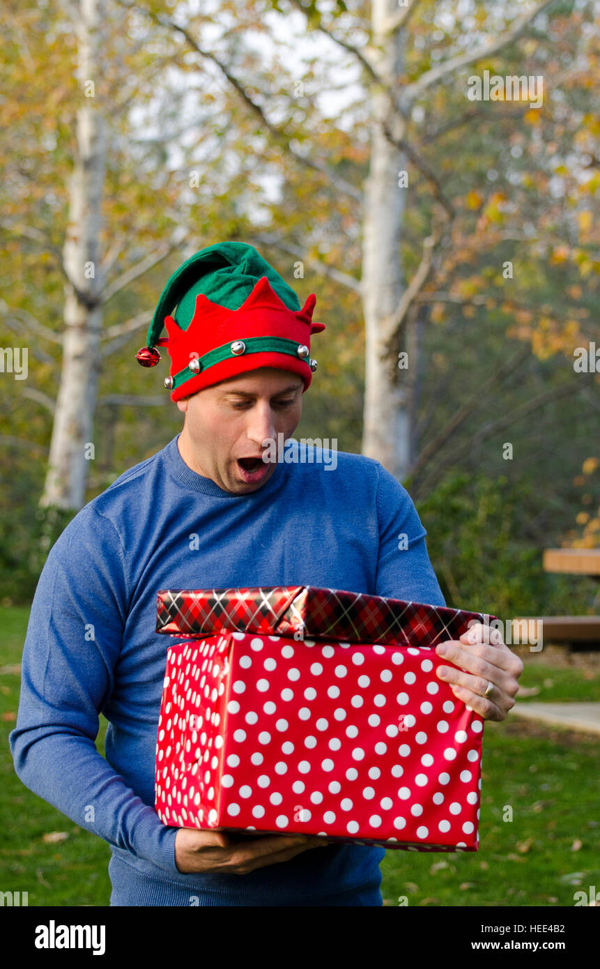 Receiving gifts hi-res stock photography and images - Alamy
