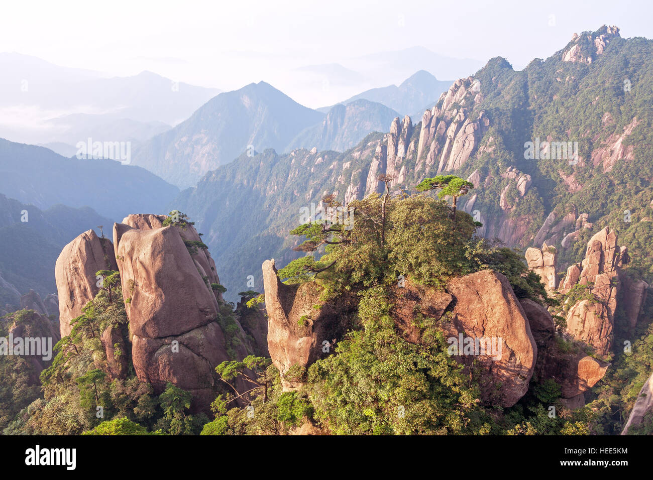 Sanqingshan mountains hi-res stock photography and images - Alamy