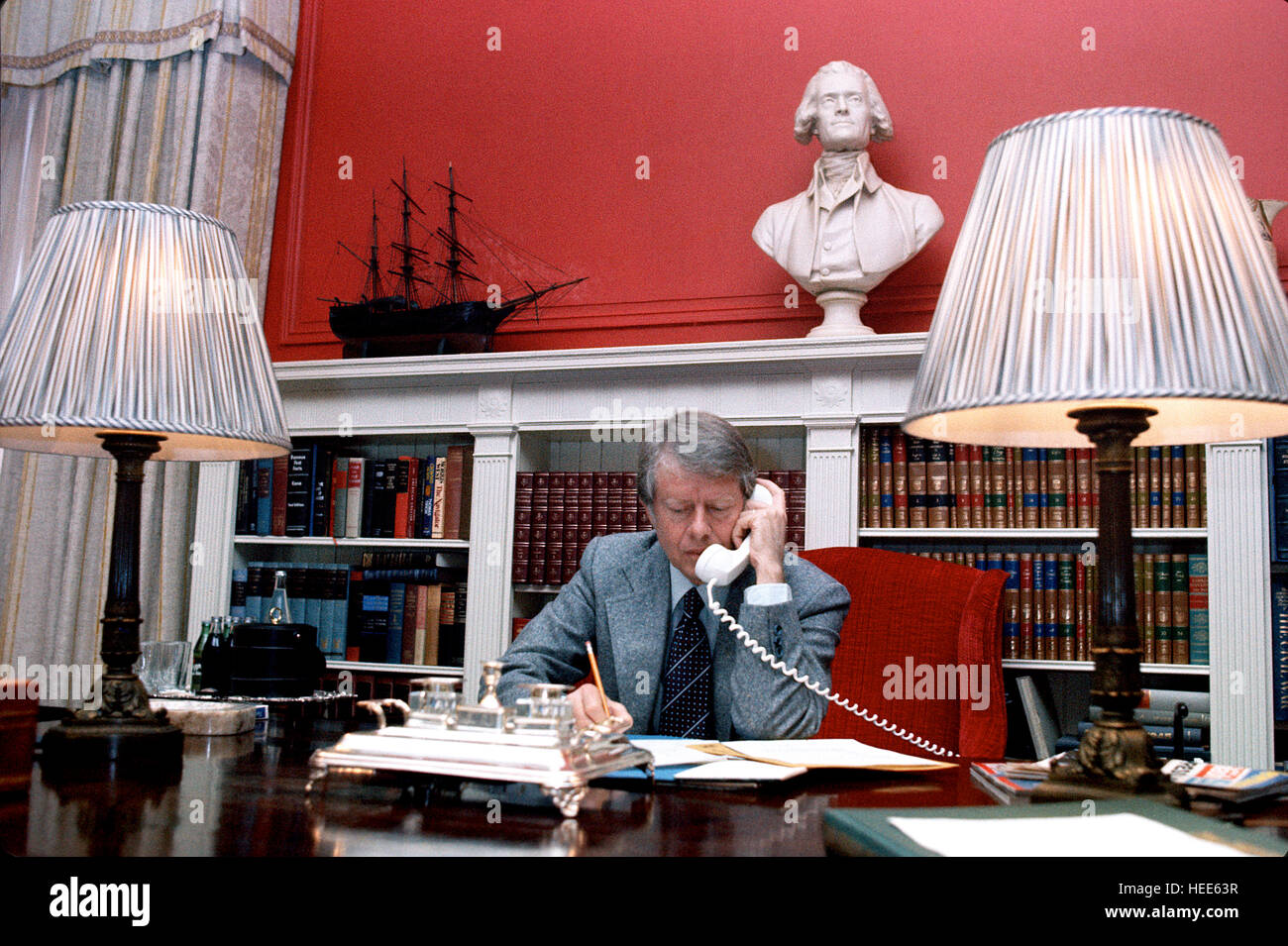 Jimmy carter at desk hi-res stock photography and images - Alamy