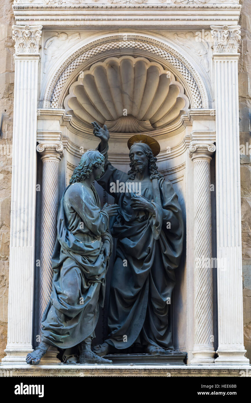 Religious sculptures hi-res stock photography and images - Alamy