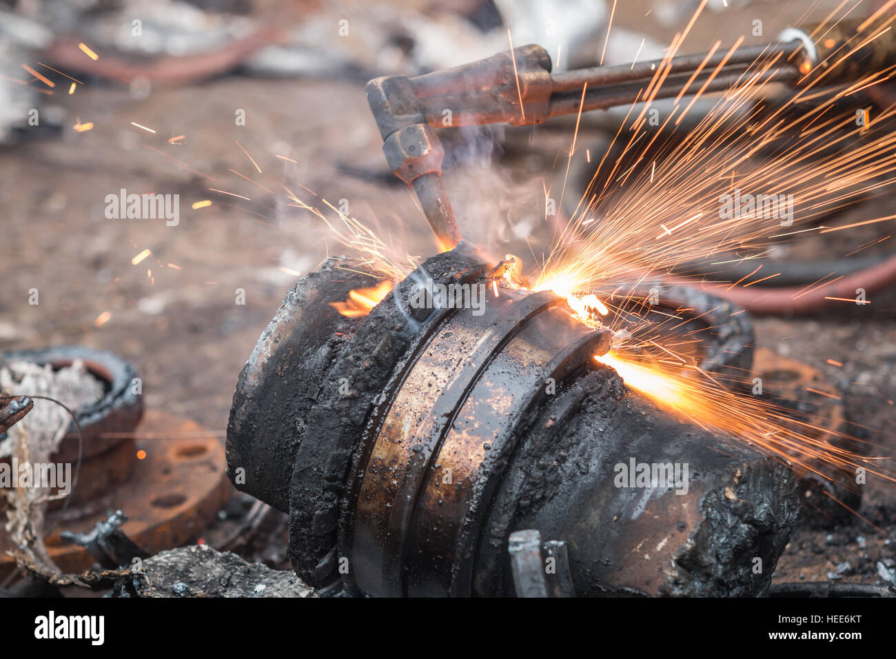 Acetylene torch cutting hi-res stock photography and images - Alamy