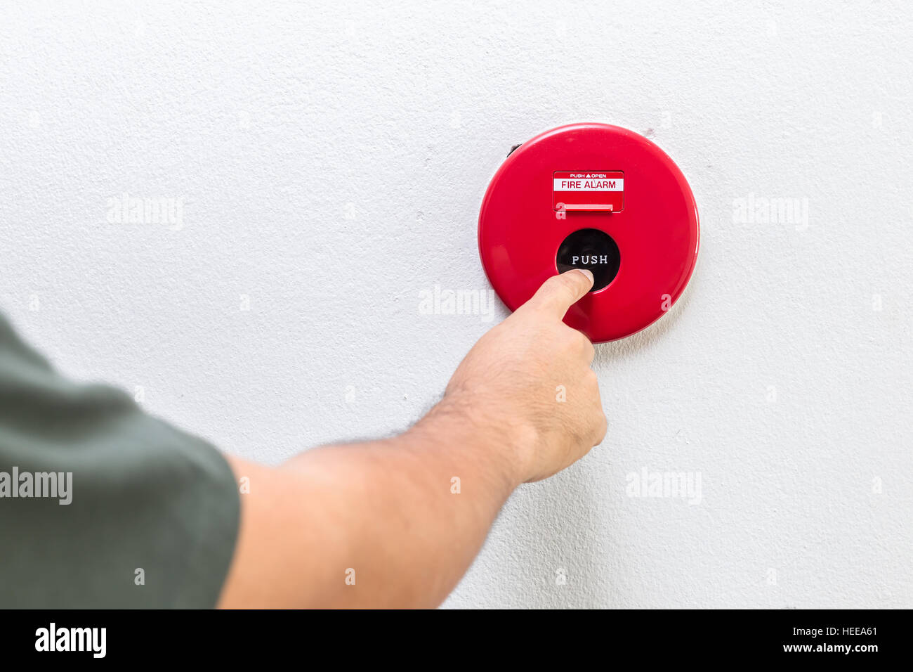 Hand fire alarm switch hi-res stock photography and images - Alamy