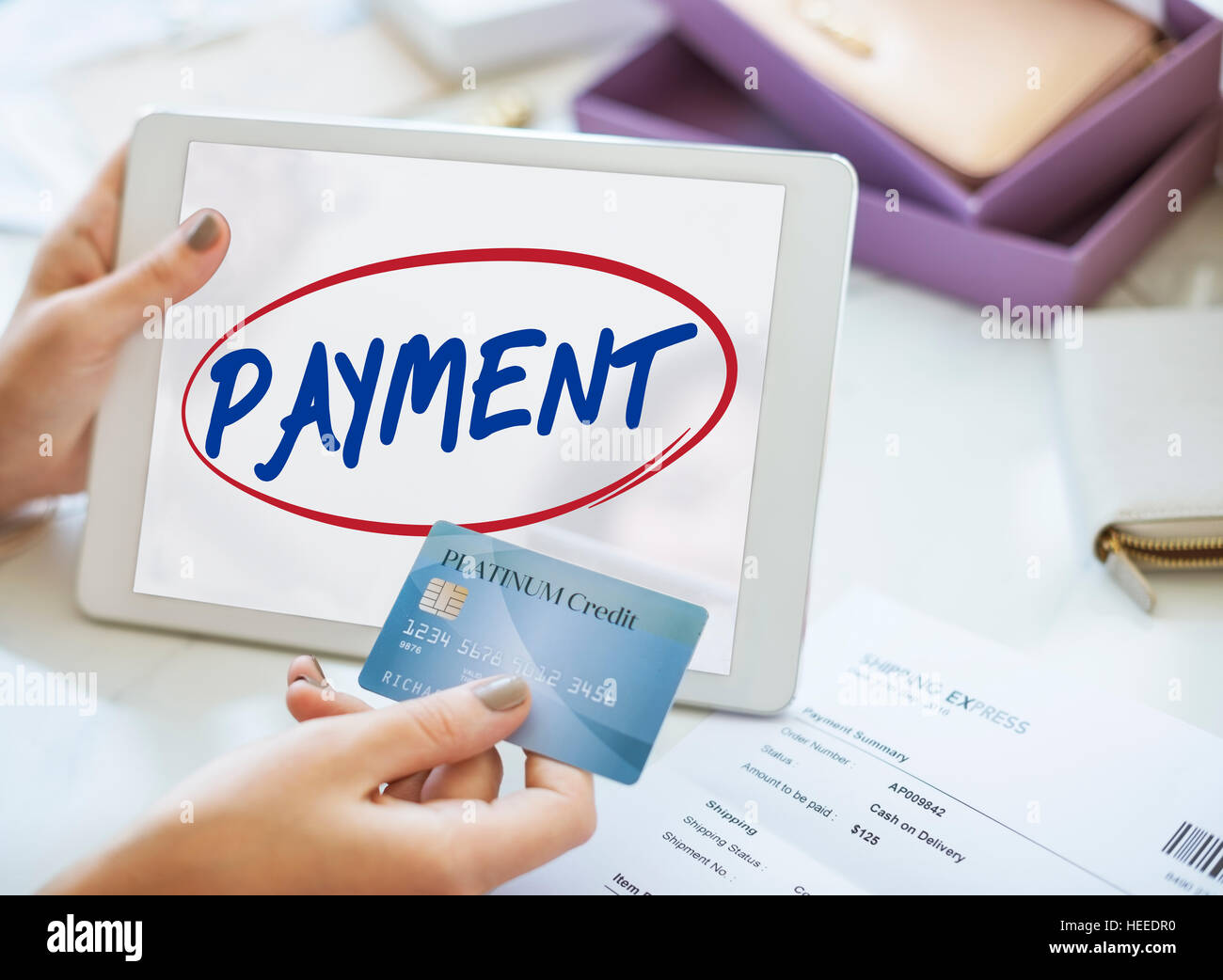 Payday online banking hi-res stock photography and images - Alamy