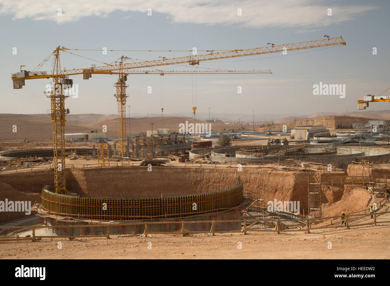 Construction of the As-Samra waste water treatment plant in Zarqa ...
