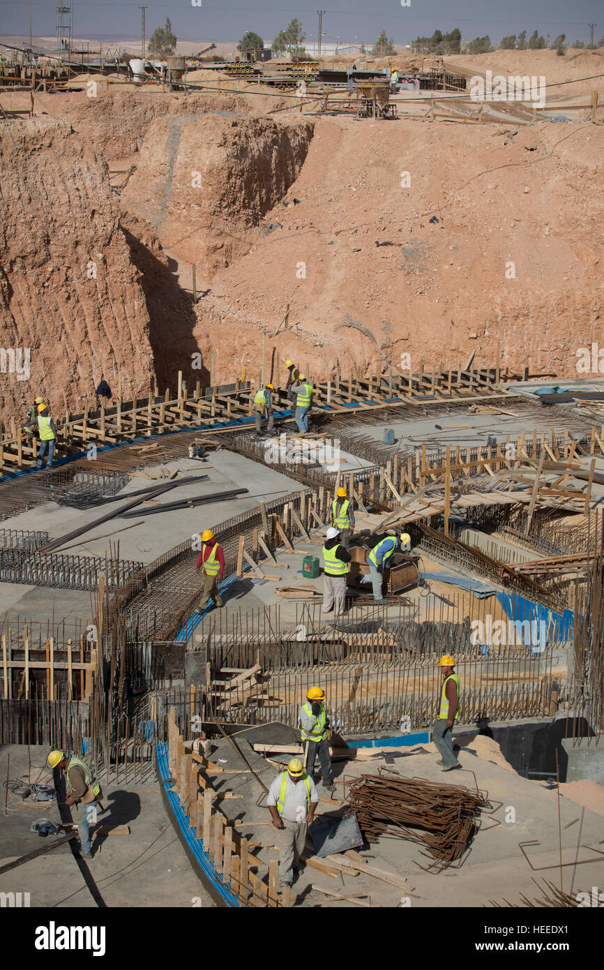 Construction of the As-Samra waste water treatment plant in Zarqa ...