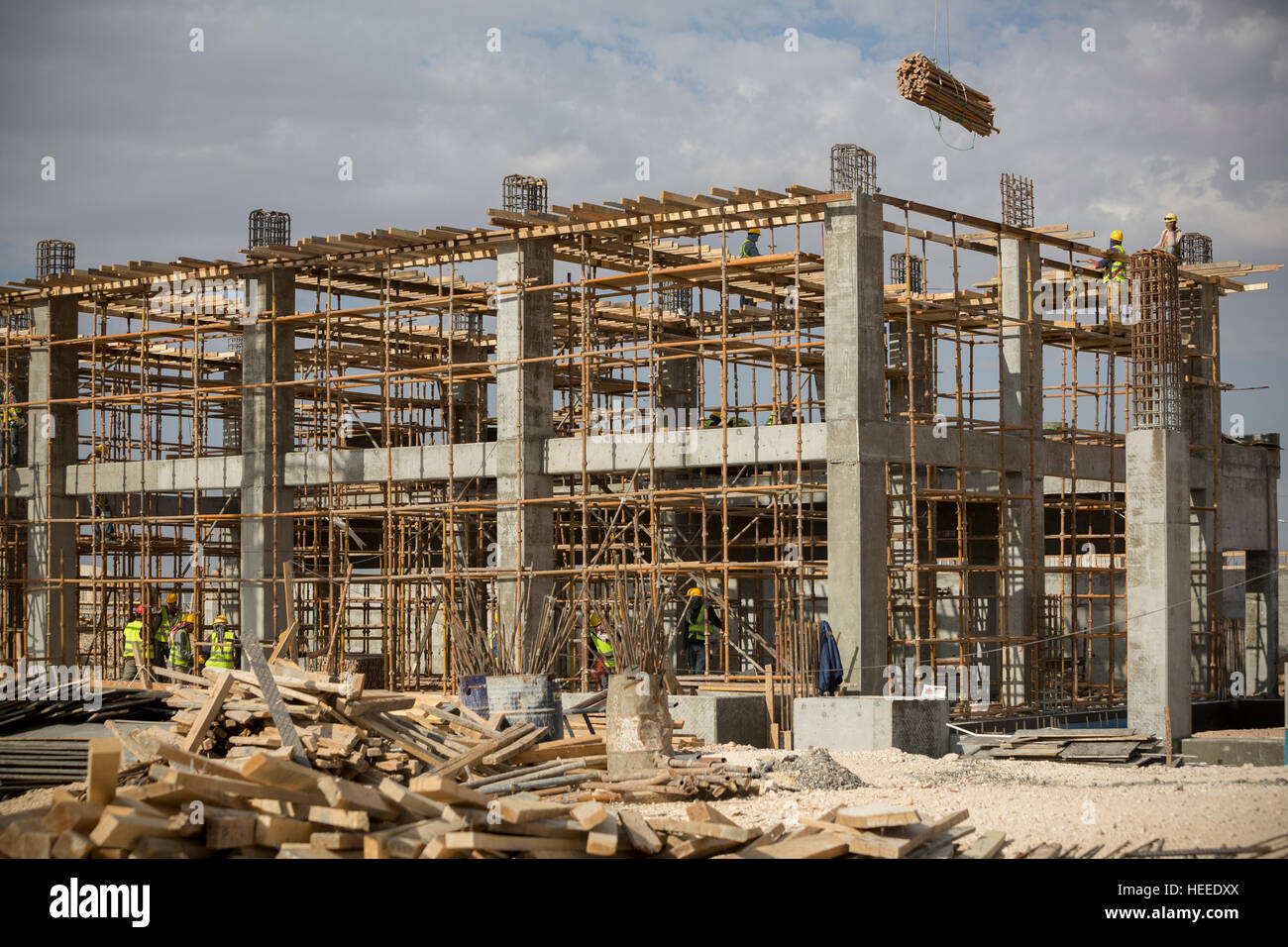 Construction of the As-Samra waste water treatment plant in Zarqa ...