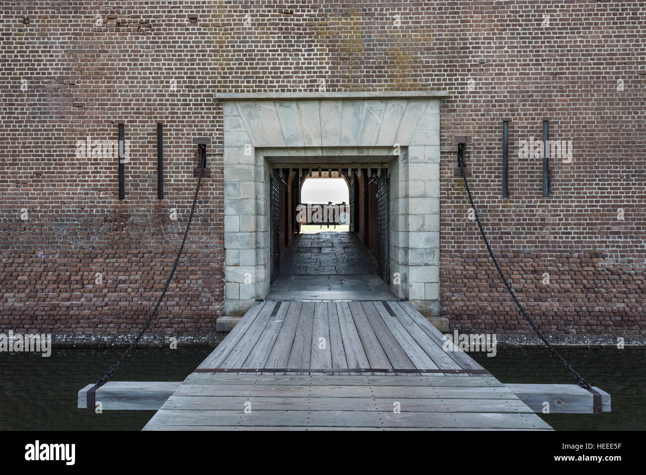Draw Bridge at Fort Pulaski civil war monument Stock Photo - Alamy