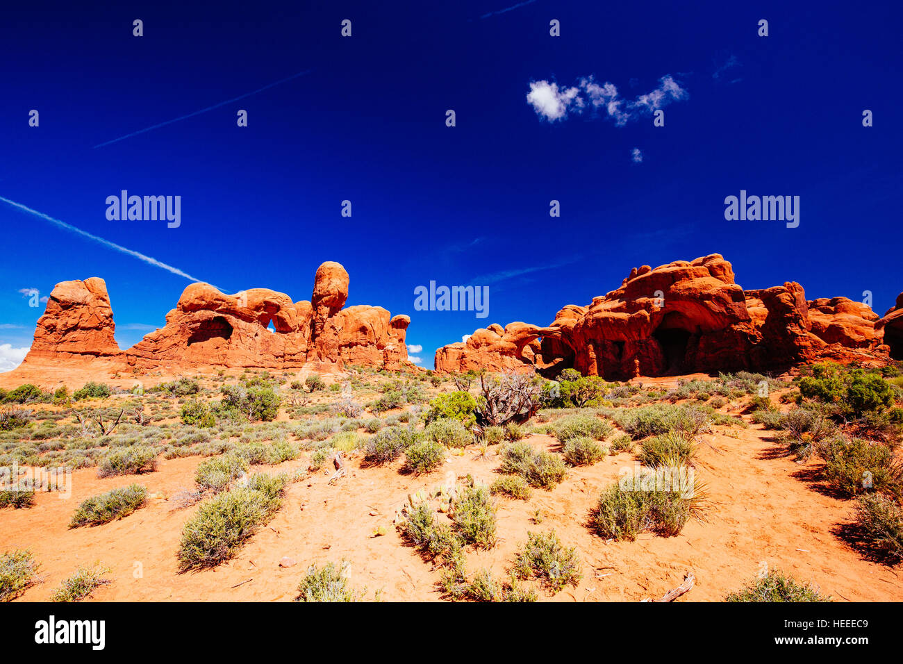 Arches National Park is a US National Park in eastern Utah, known for ...