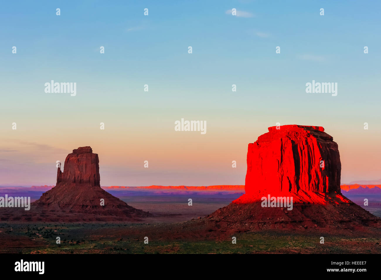 The Mitten glowing red in sunlight and casting shadows Stock Photo - Alamy