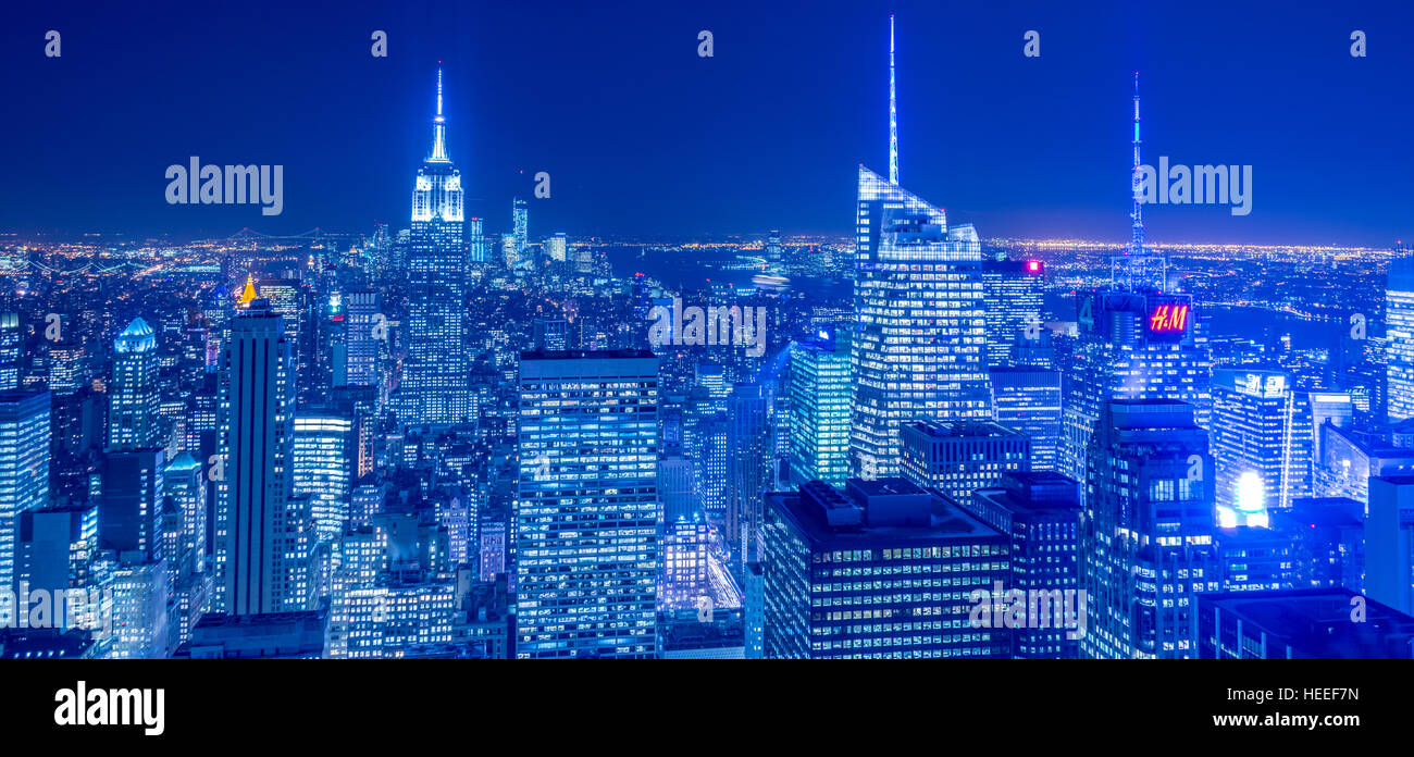 New York - DECEMBER 20, 2013: View of Lower Manhattan on December 20 in ...