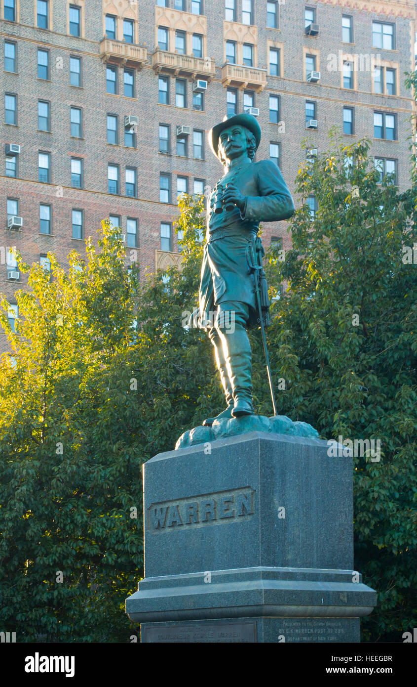General warren statue hi-res stock photography and images - Alamy