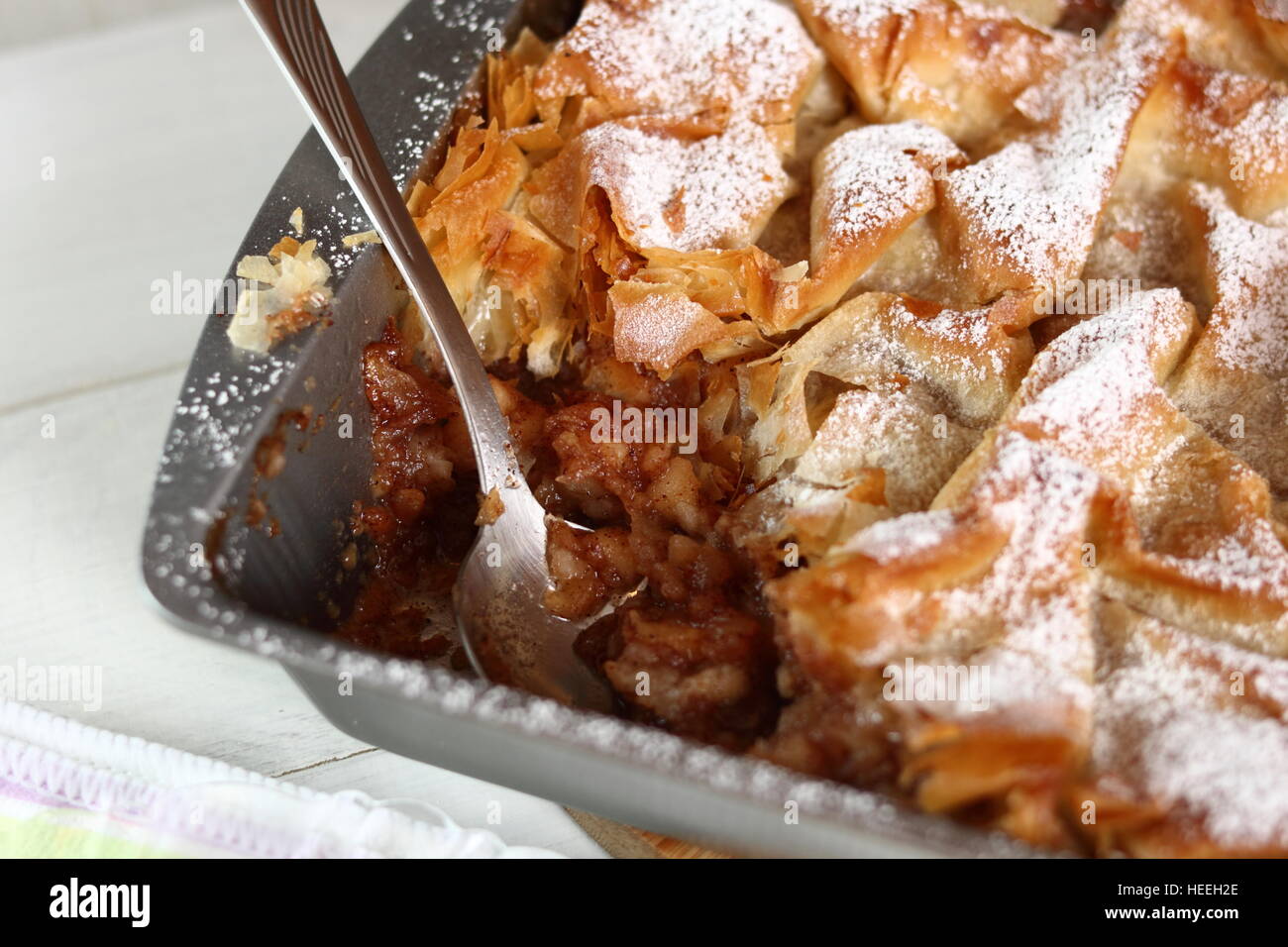 Filo Pastry Topped Apple Pie Stock Photo - Alamy