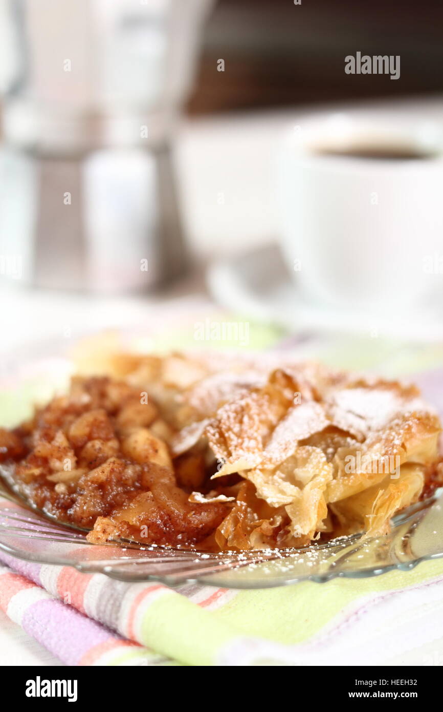 Filo Pastry Topped Apple Pie Stock Photo - Alamy