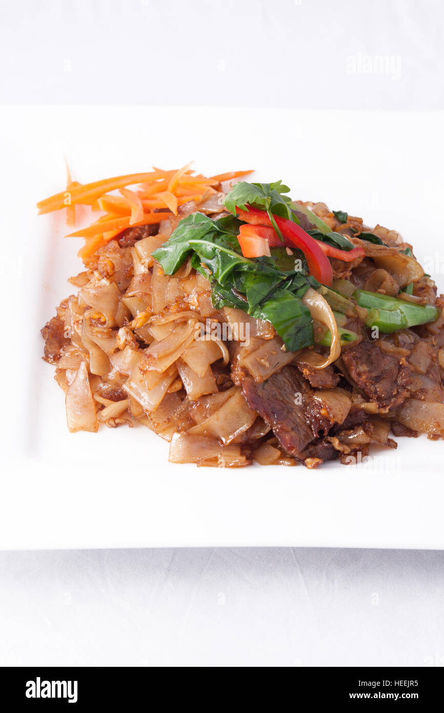 Pad see ew beef hi-res stock photography and images - Alamy