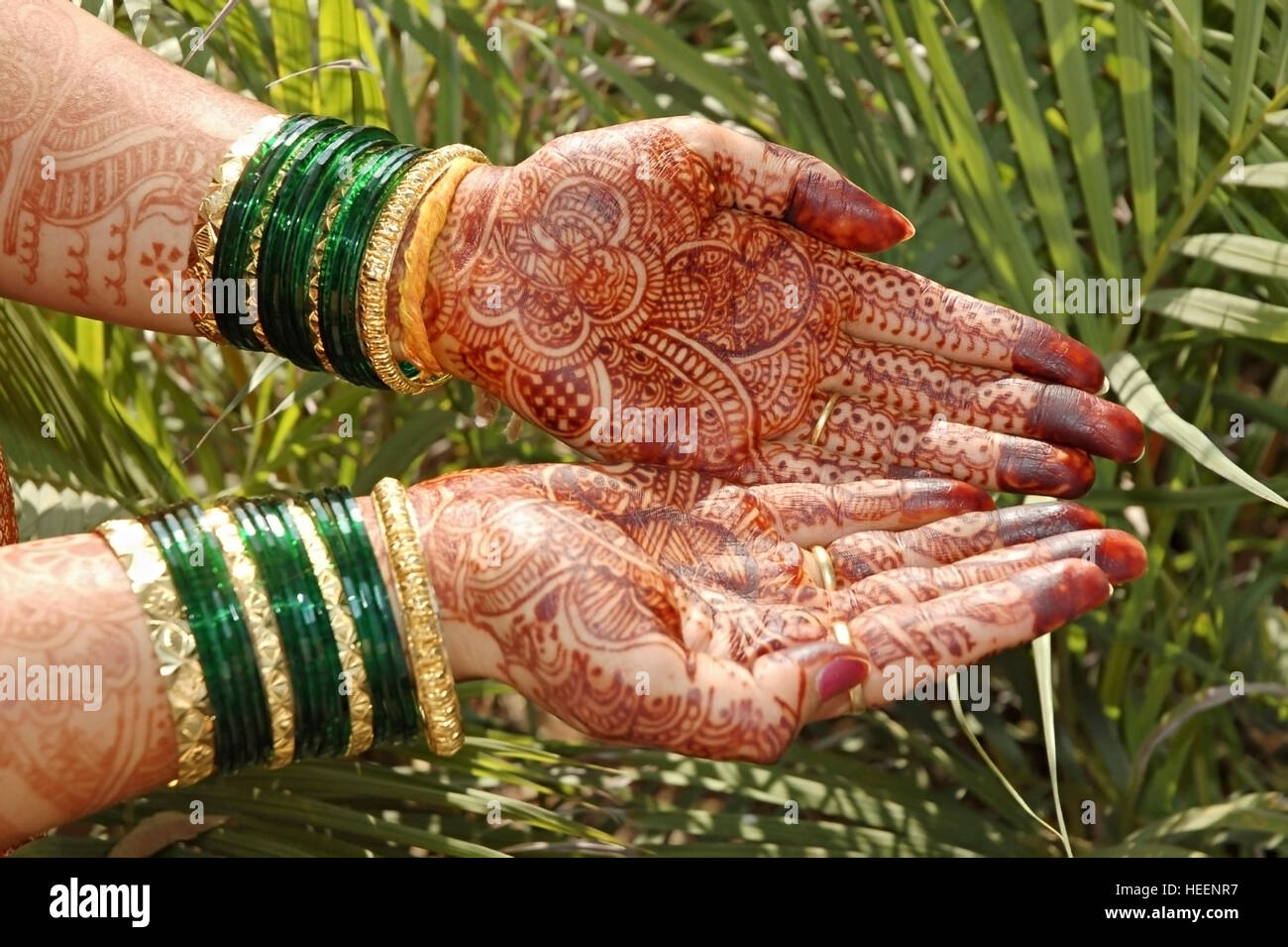 Hands with Mehendi work Stock Photo - Alamy