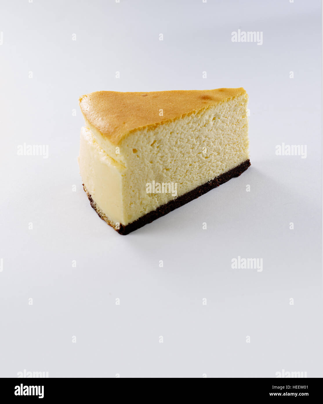 Slice plain baked cheesecake hi-res stock photography and images - Alamy