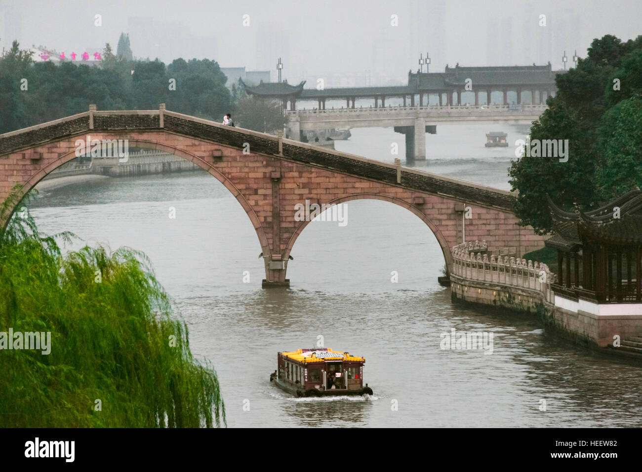 Suzhou grand canal china hi-res stock photography and images - Alamy