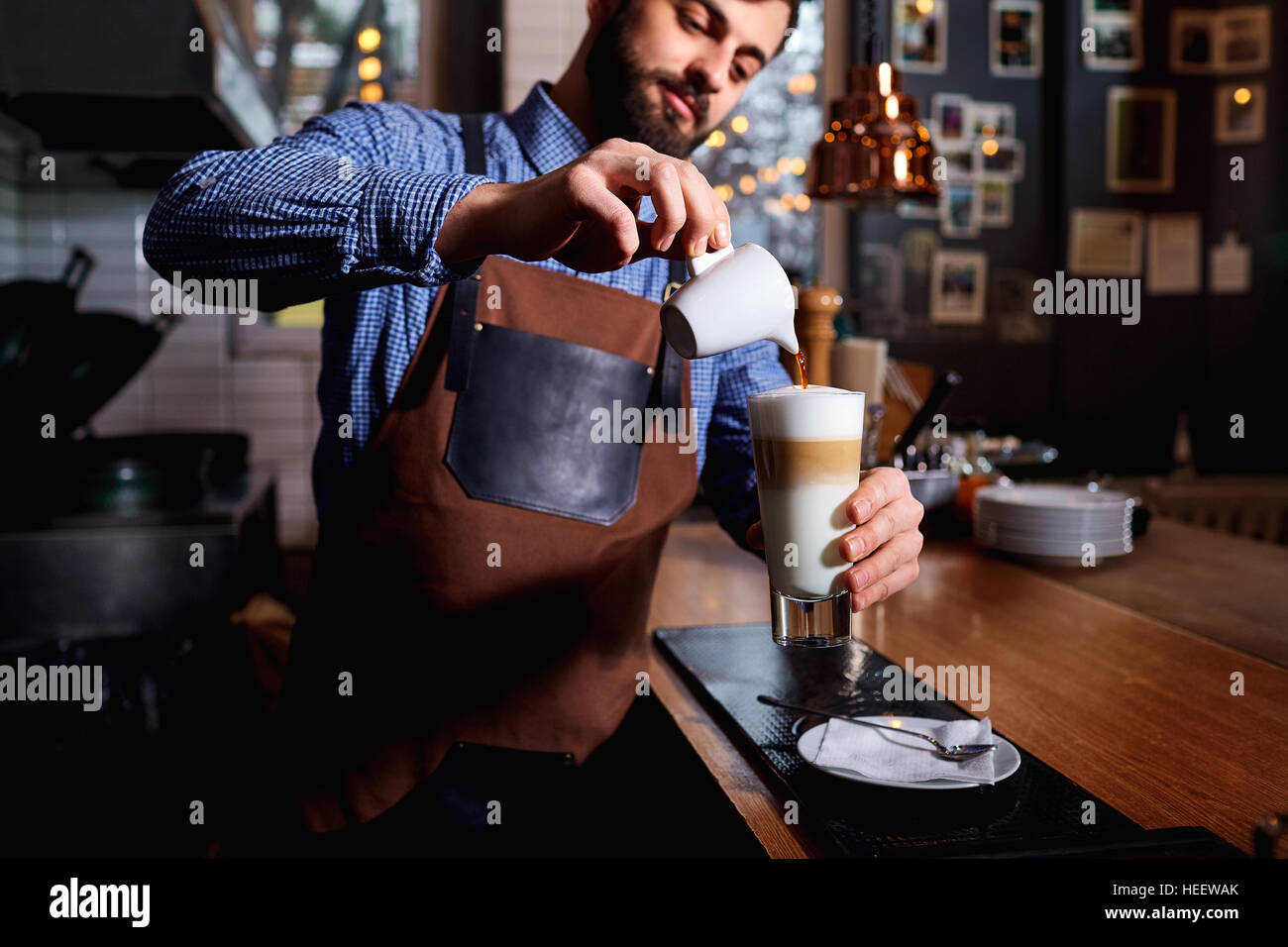 Barista making cocktails hi-res stock photography and images - Alamy