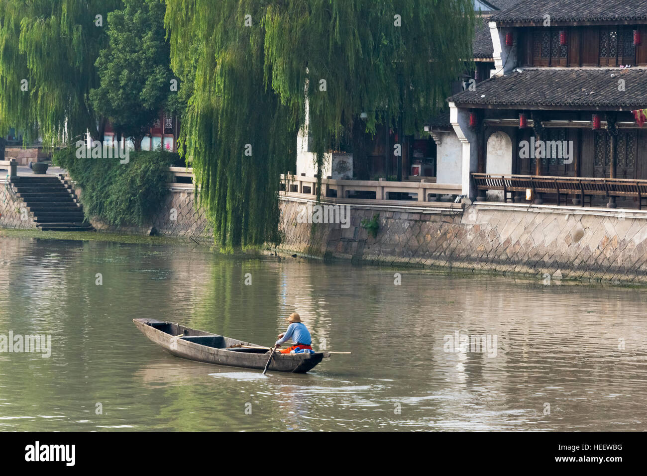 Ancient rowing boat hi-res stock photography and images - Alamy