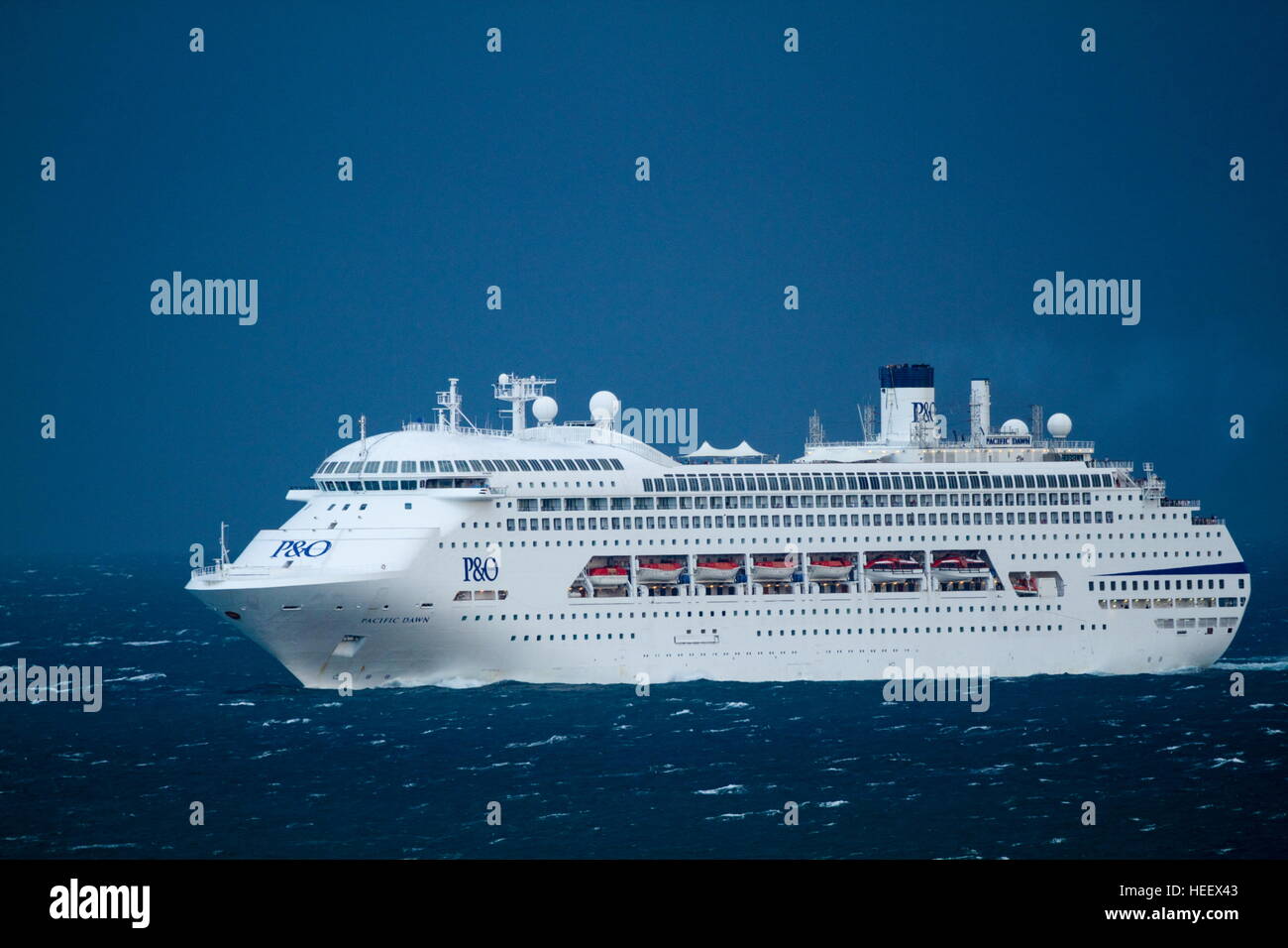 A cruise ship, the P&O Pacific Dawn, passing by Kings Beach, Caloundra ...