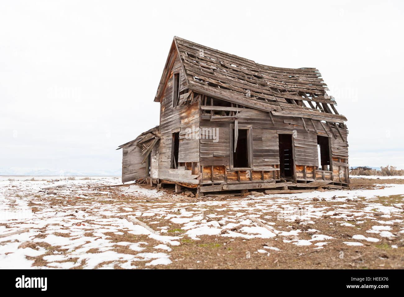 Abandoned farm house hi-res stock photography and images - Alamy