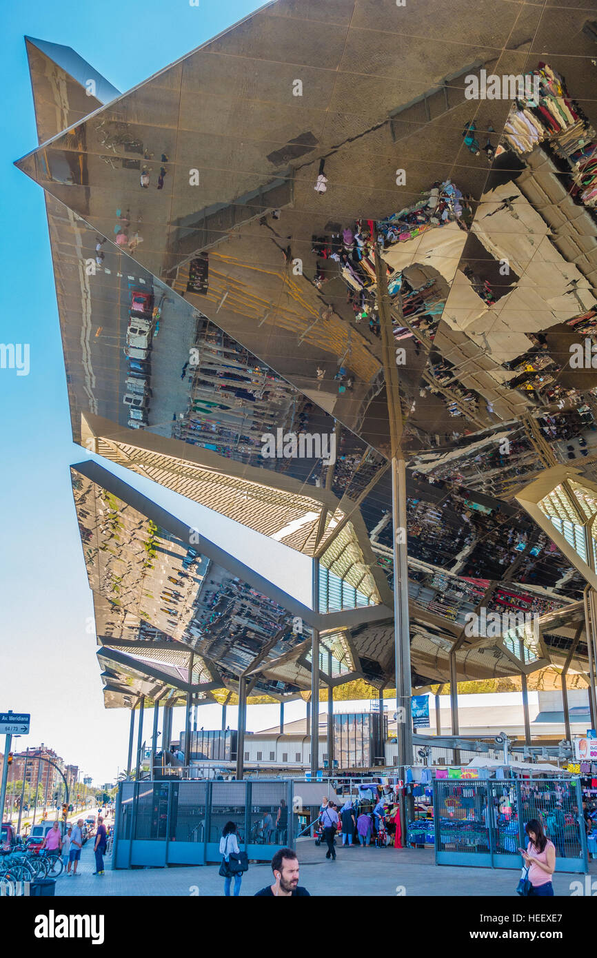 Interior historic els encants flea hi-res stock photography and images ...