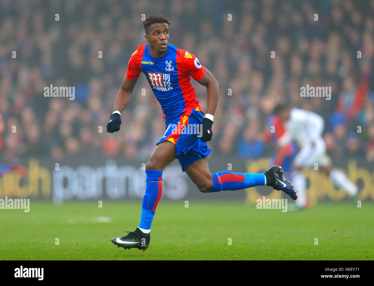 Wilfried Zaha, Crystal Palace Stock Photo - Alamy