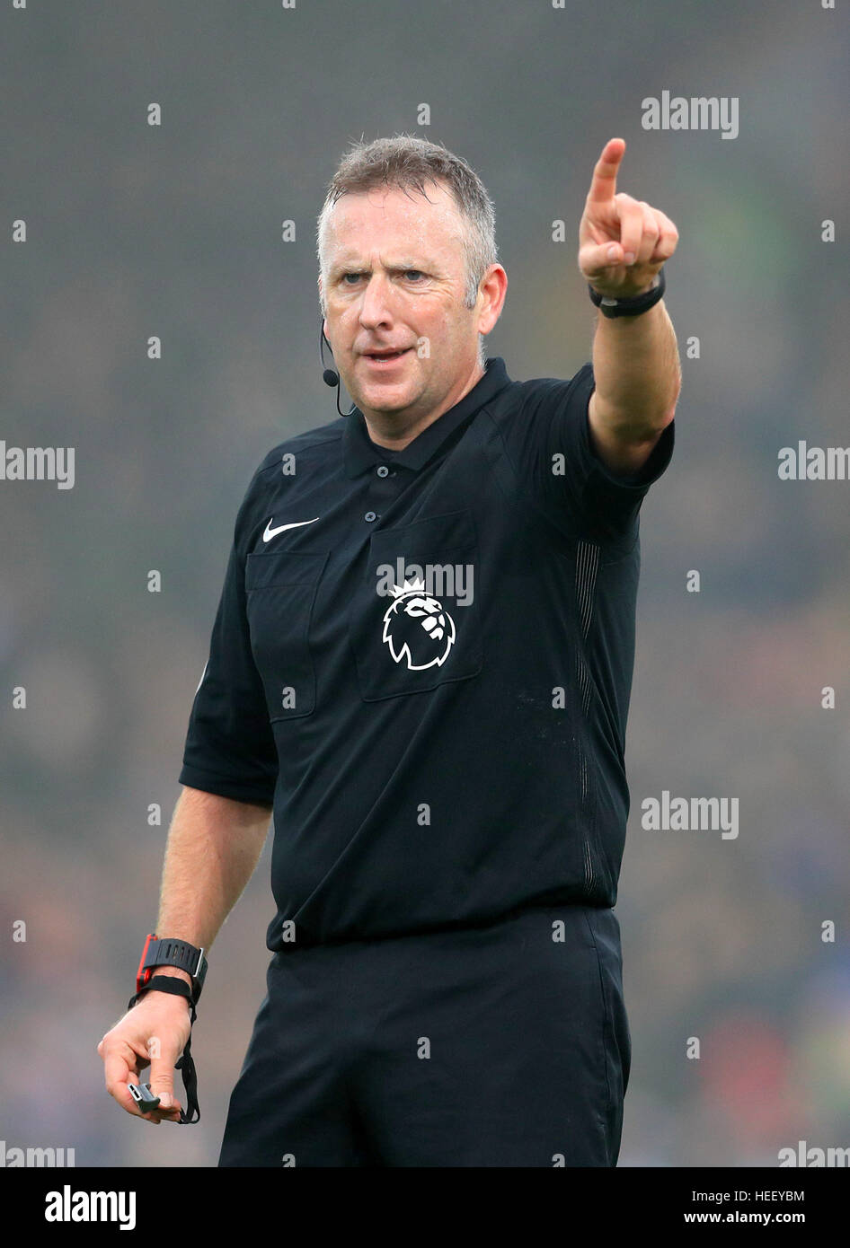Referee Jon Moss Stock Photo - Alamy