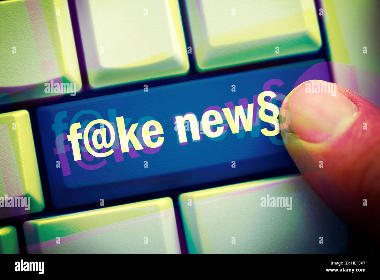Fake news button hi-res stock photography and images - Alamy