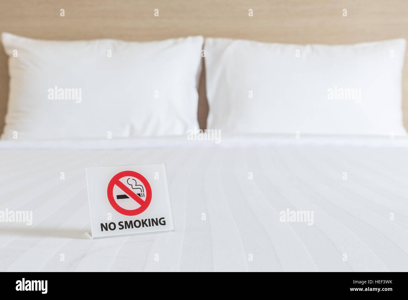 No smoking sign hotel hi-res stock photography and images - Alamy