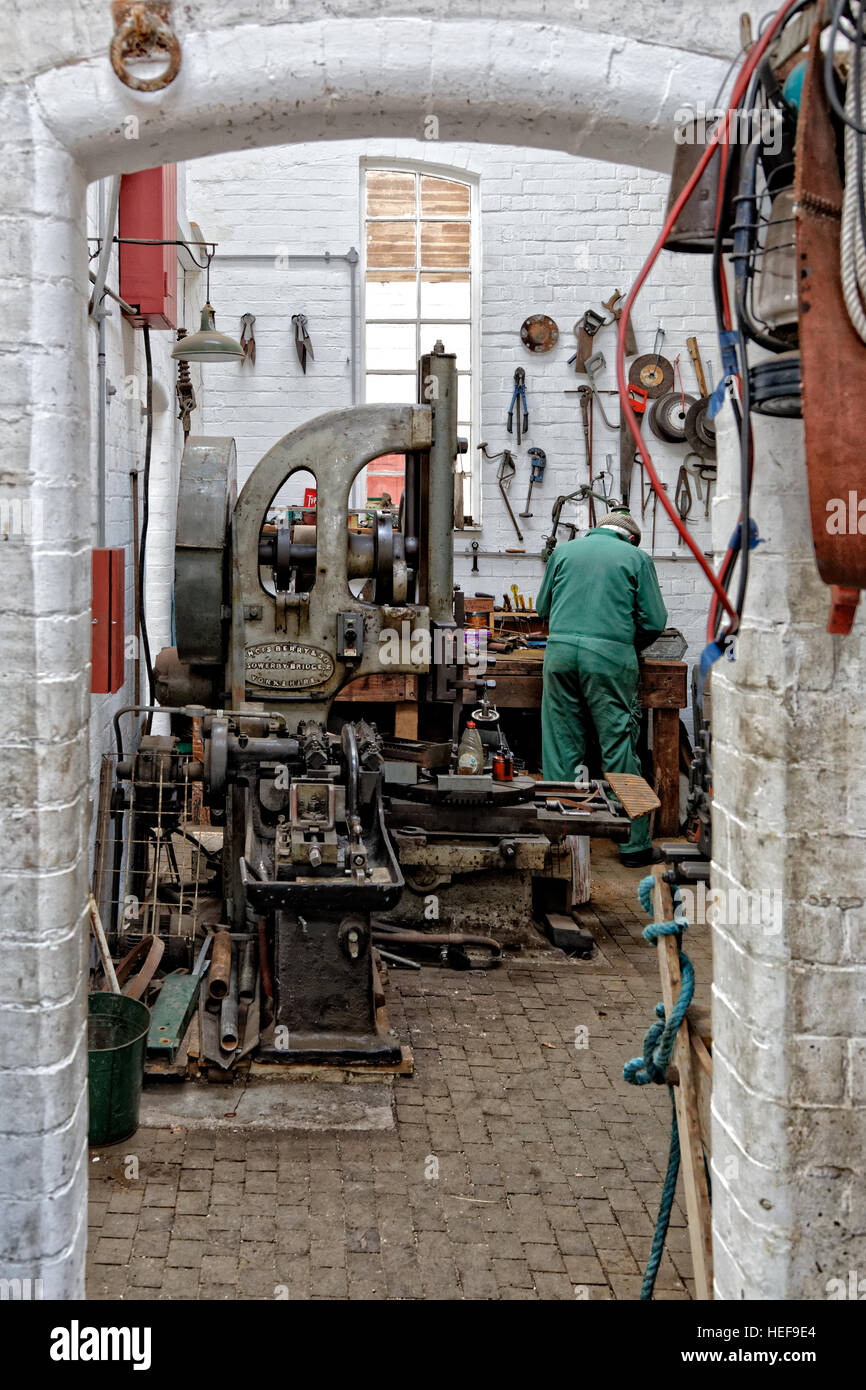 Claymills Victorian Sewage Pumping Station - volunteer artisan in the ...